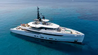 First look inside Columbus charter yacht Acqua Chiara